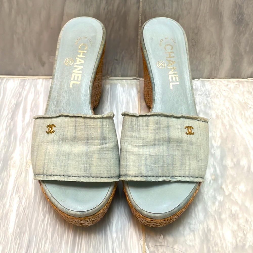 Chanel Raffia Wedge - Gem